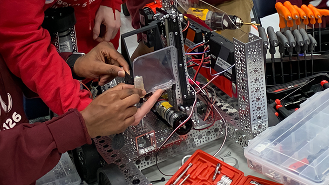 Connecting a Community Through Computational Thinking and Robotics | NSTA