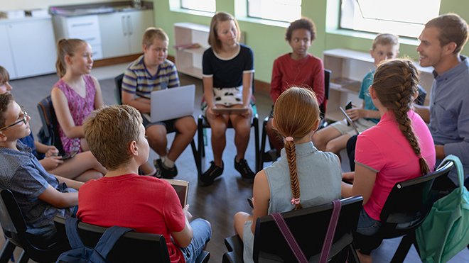 Scientist Circles: Fostering Student Participation and Collaboration in ...